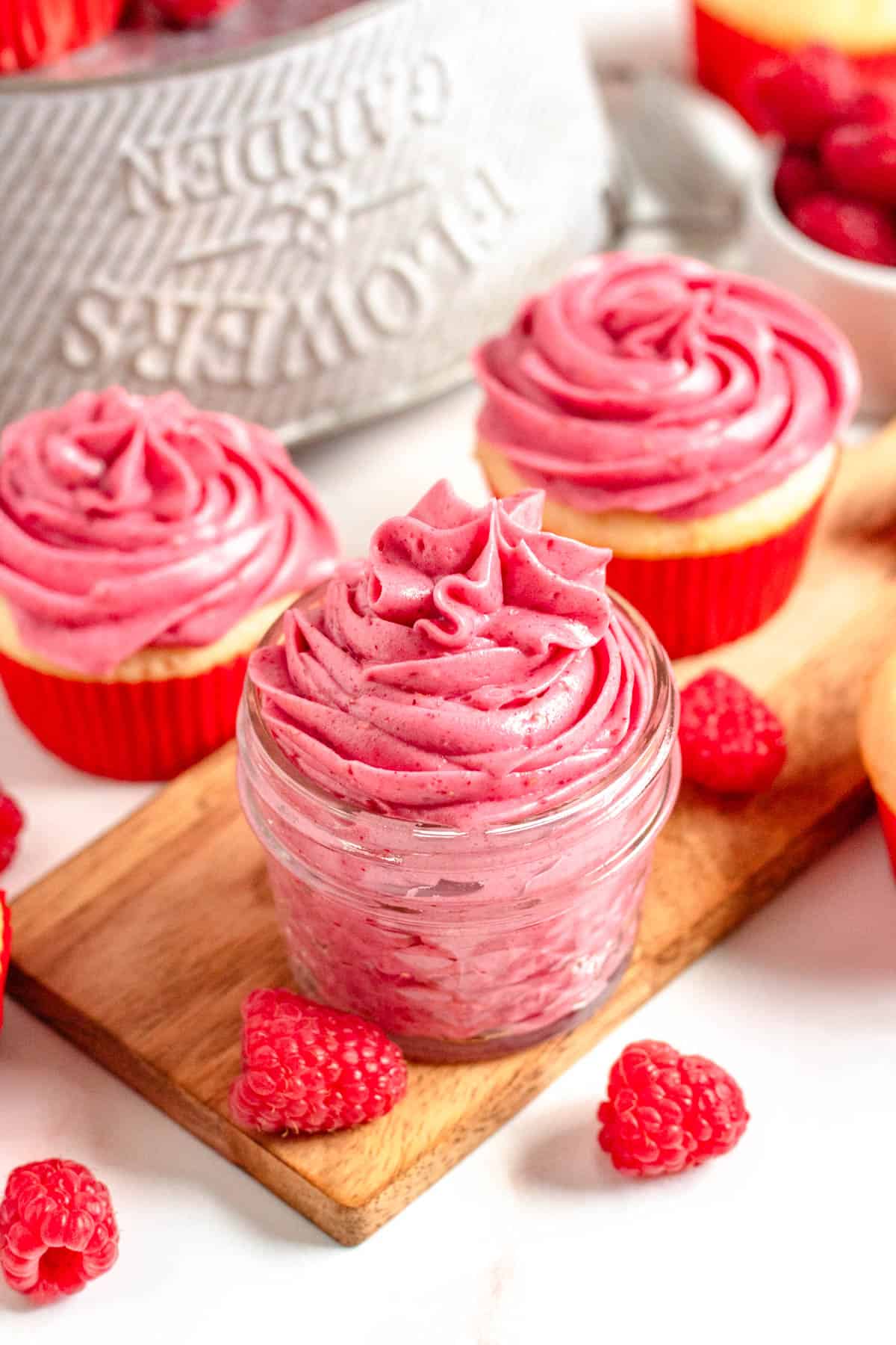 Raspberry Cream Cheese Frosting - Ready in 5 Minutes!- The Domestic Spoon