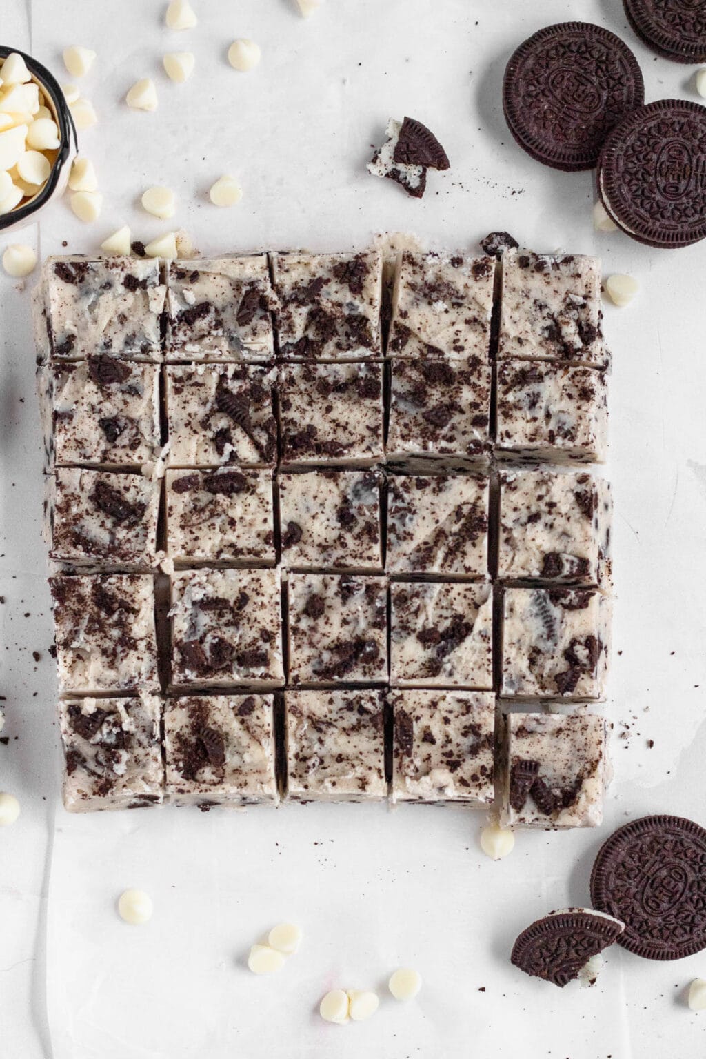 Oreo Fudge (Fail Proof Recipe!) - The Domestic Spoon
