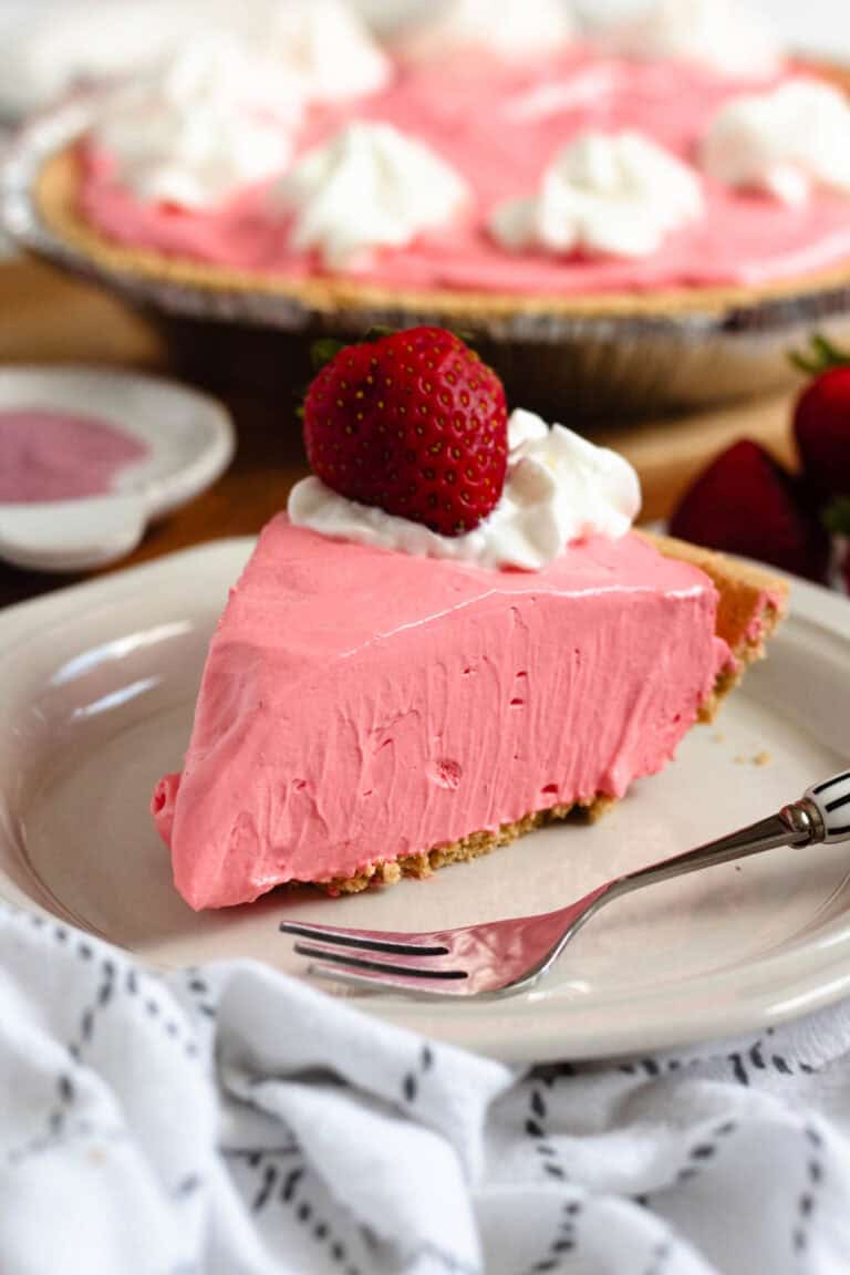 Kool Aid Pie (An Easy, No-Bake Dessert!) - The Domestic Spoon