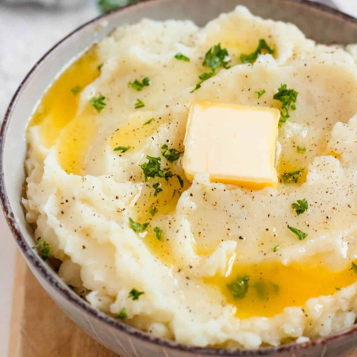 Instant Pot Mashed Potatoes - The Domestic Spoon